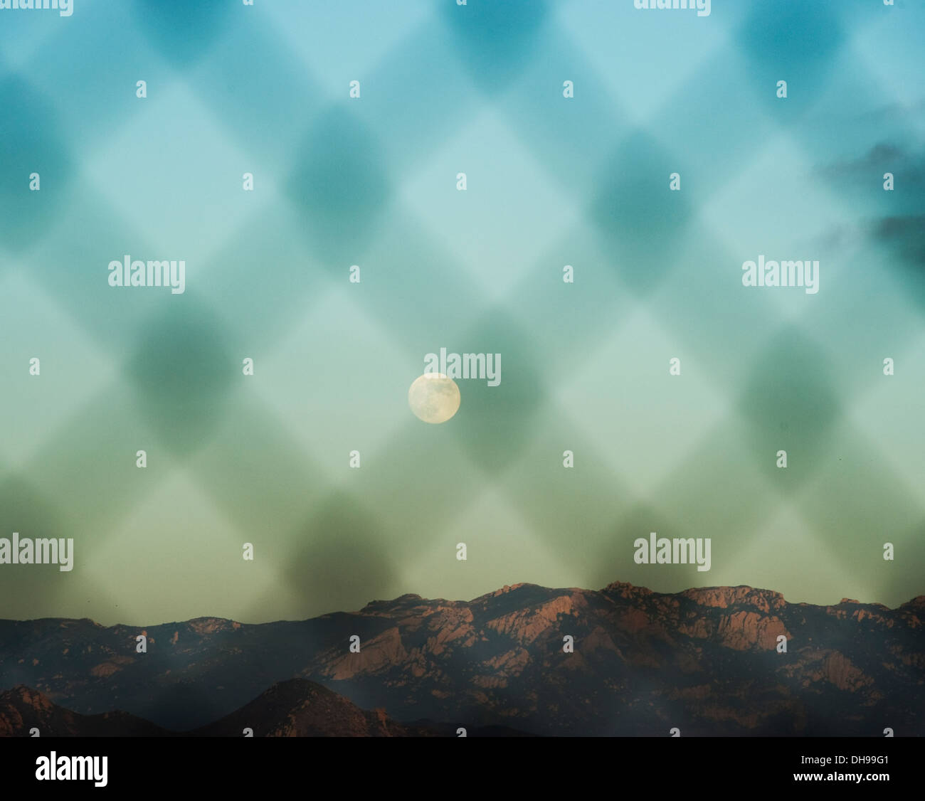 Moonrise moon hi-res stock photography and images - Alamy