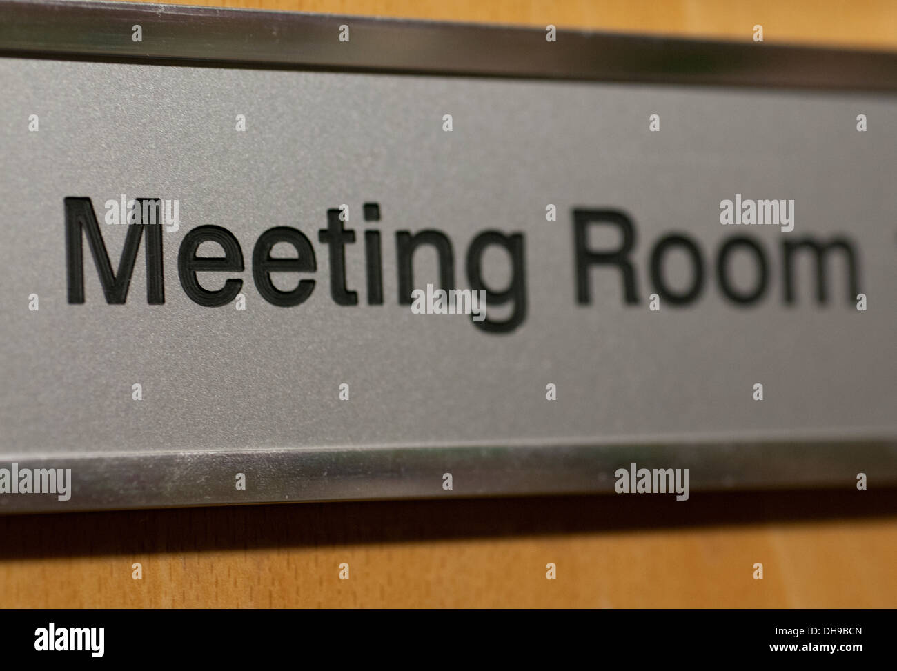 Meeting Room sign on a door Stock Photo - Alamy