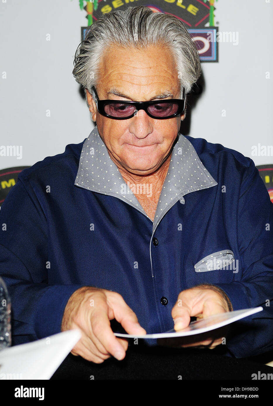 Barry Weiss of A&E series 'Storage Wars' appears at Seminole Casino ...
