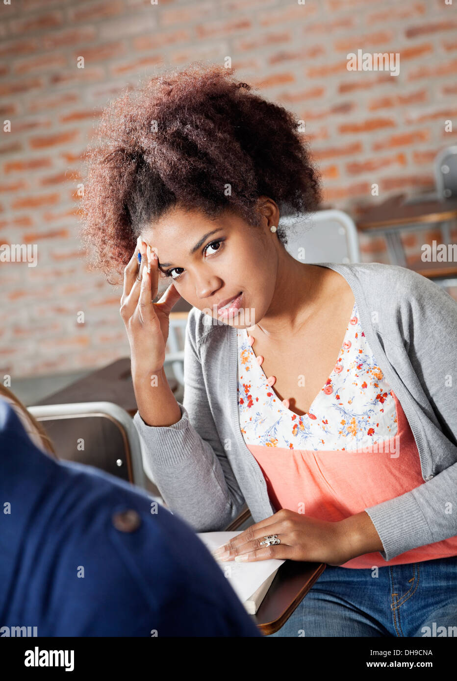 College student thinking hard hi-res stock photography and images - Alamy College student thinking hard hi-res stock photography and images - Alamy