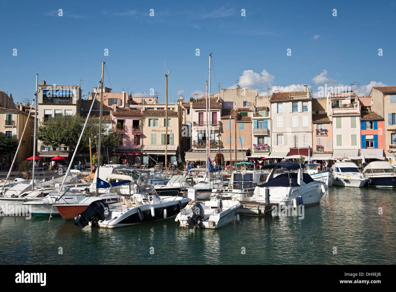 Cassis france village hi-res stock photography and images - Alamy