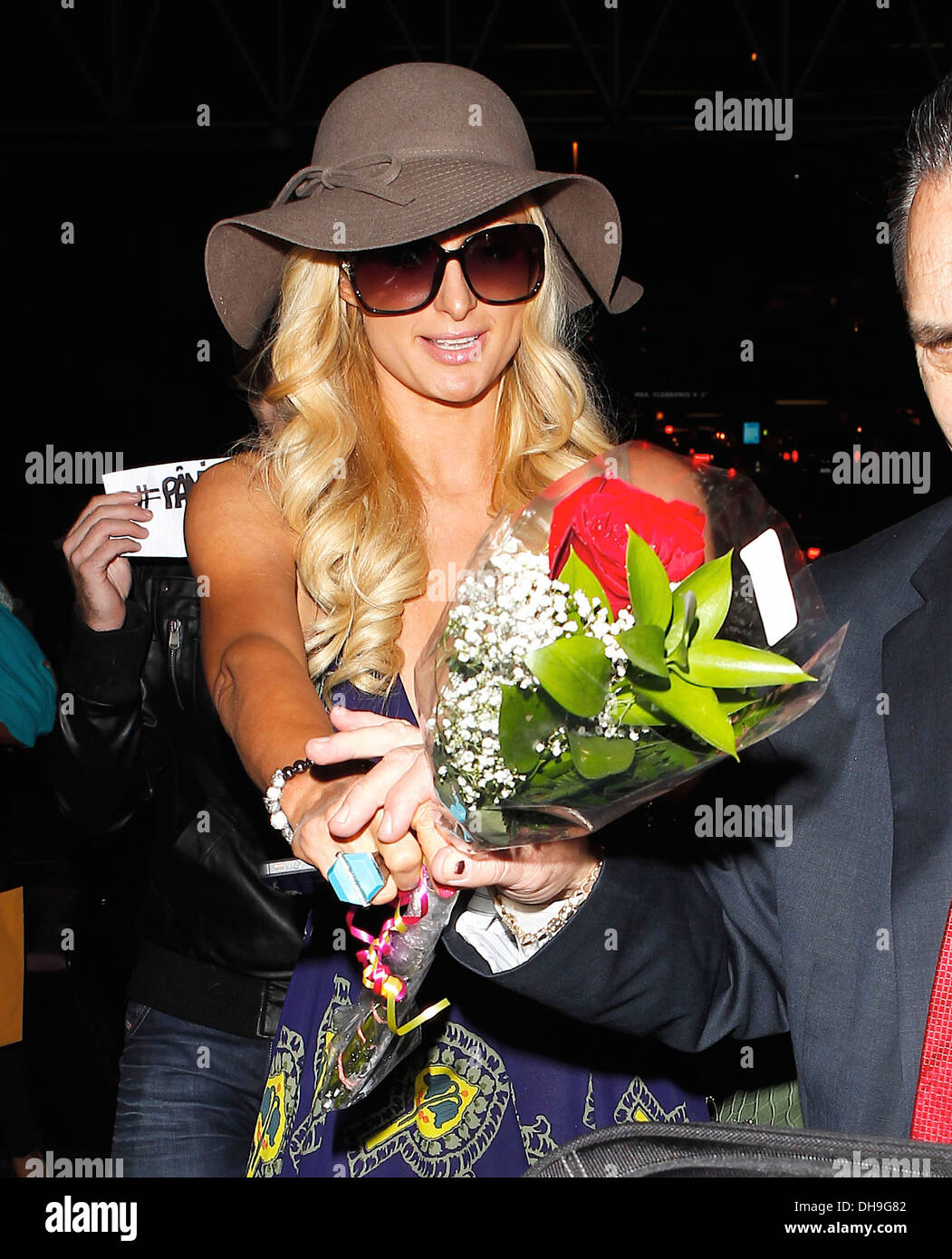 Paris Hilton arrives at LAX airport to catch a flight to Sydney Paris ...