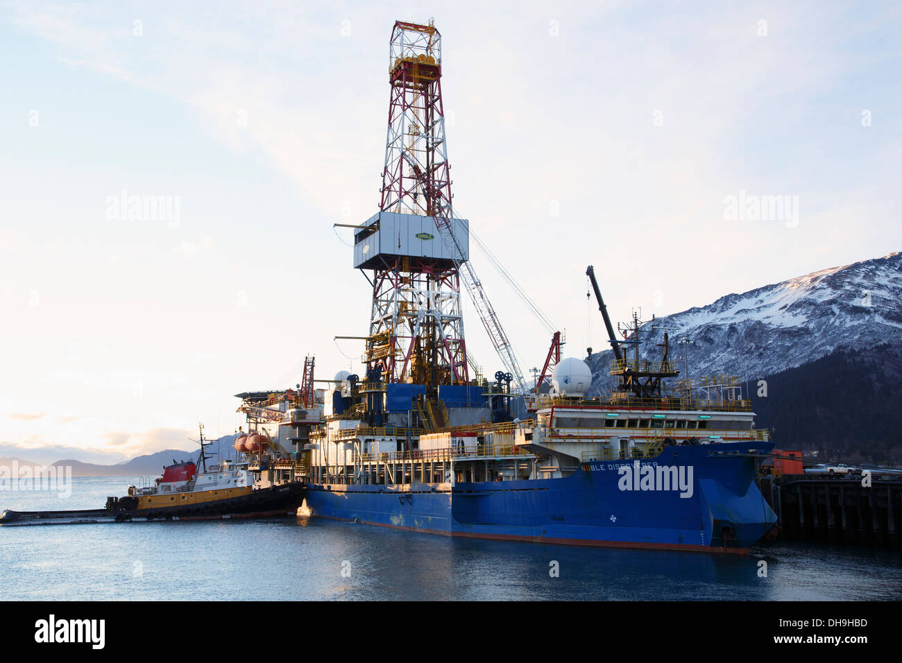 Shell drilling rig Noble Discovery, Seward, Alaska Stock Photo - Alamy
