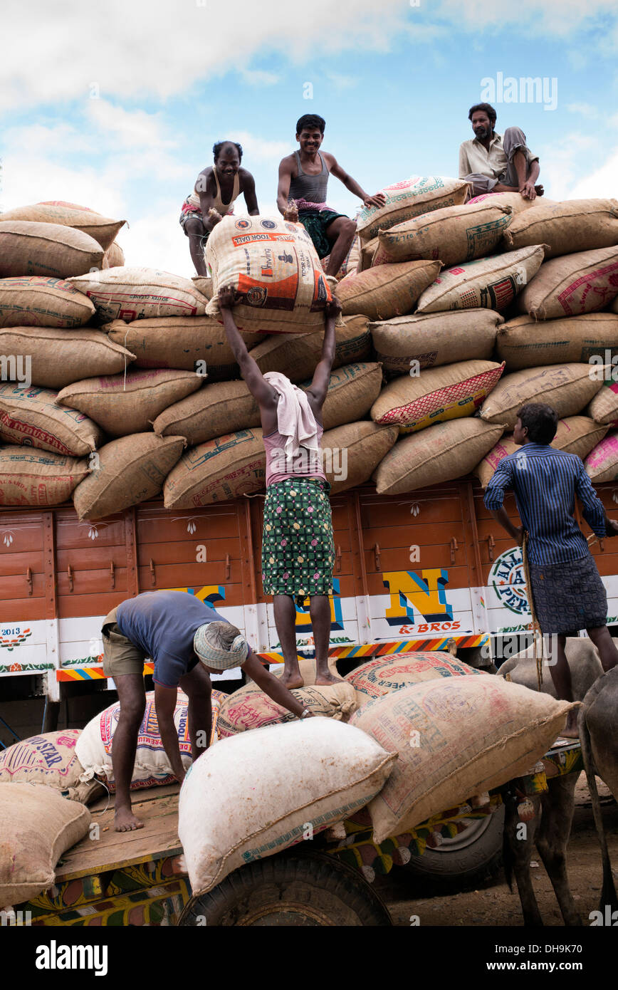 Overloaded truck hi-res stock photography and images - Alamy
