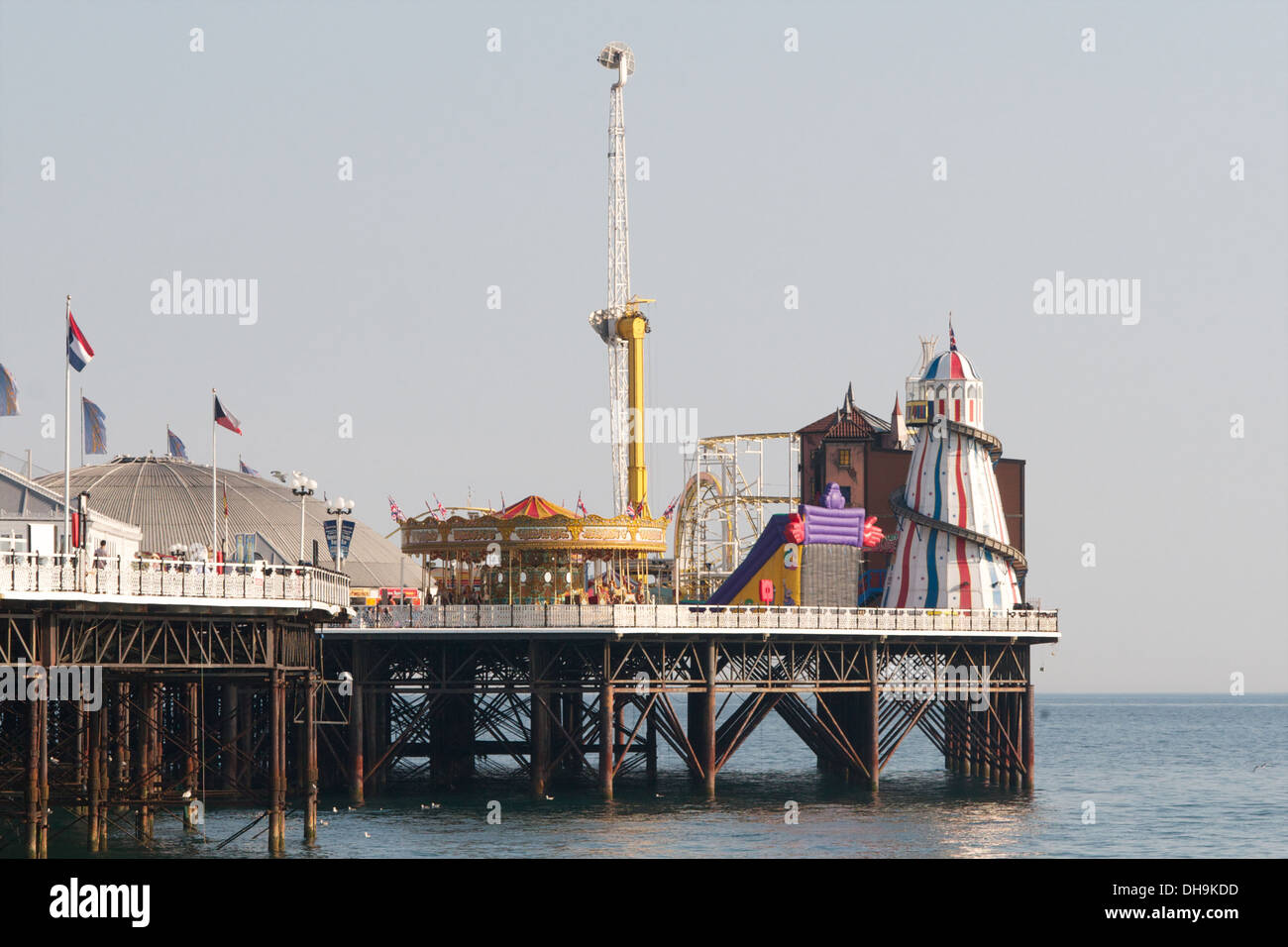 Brighton funfair games hi-res stock photography and images - Alamy