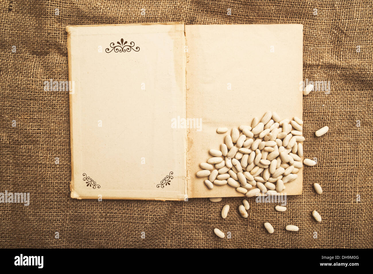 Jute book hi-res stock photography and images - Alamy