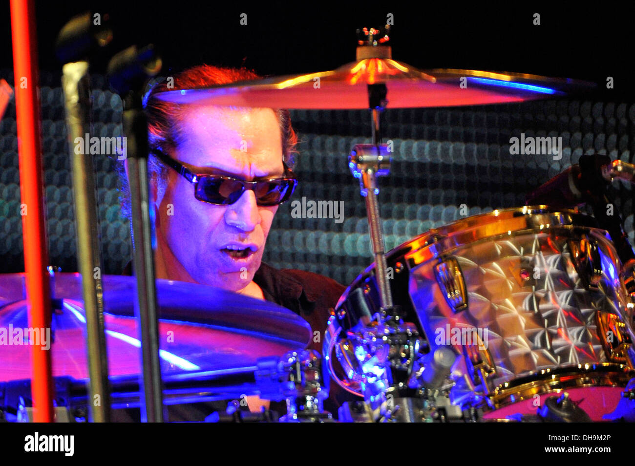 Alex van halen hi-res stock photography and images - Alamy