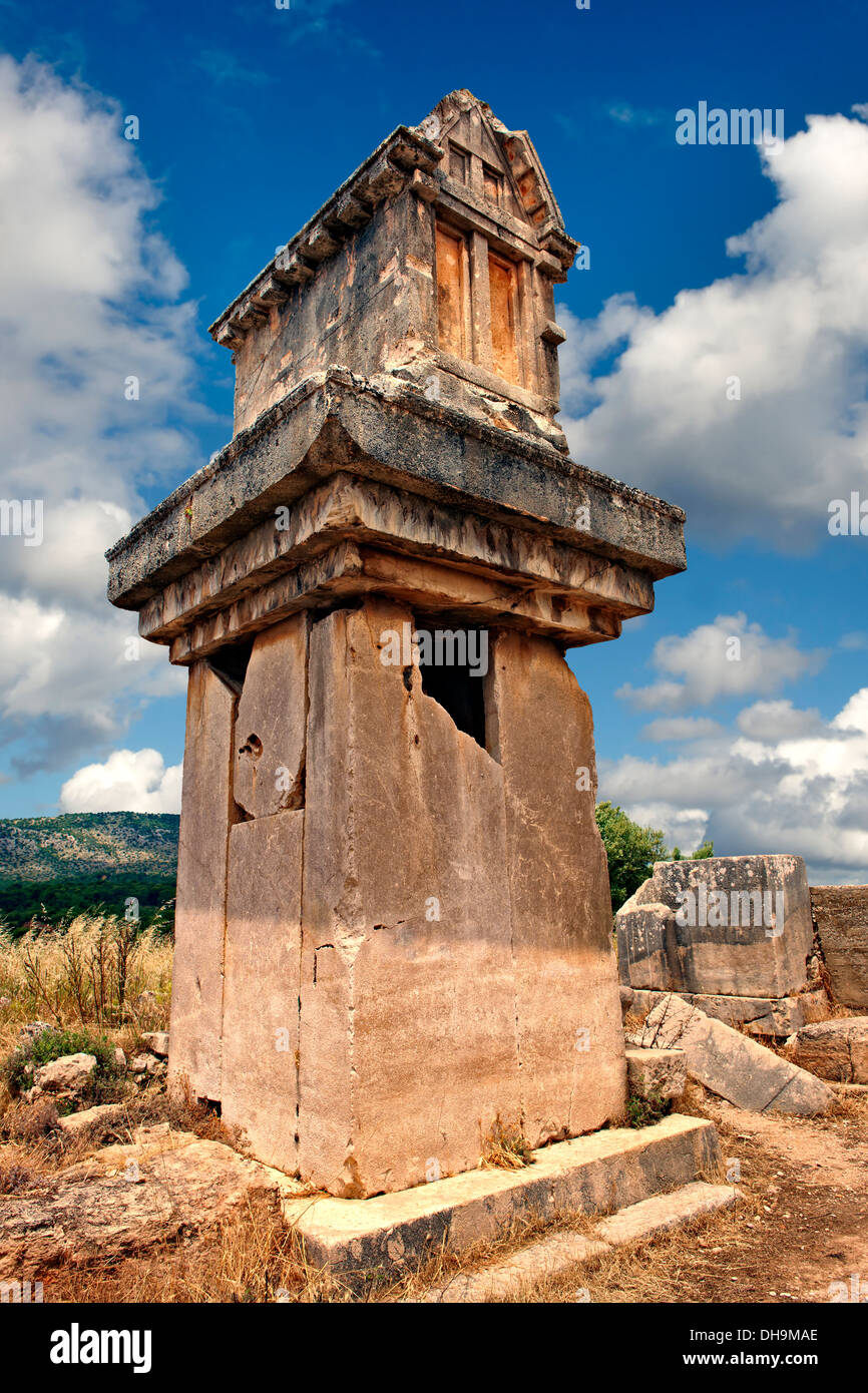Tomb sites hi-res stock photography and images - Alamy