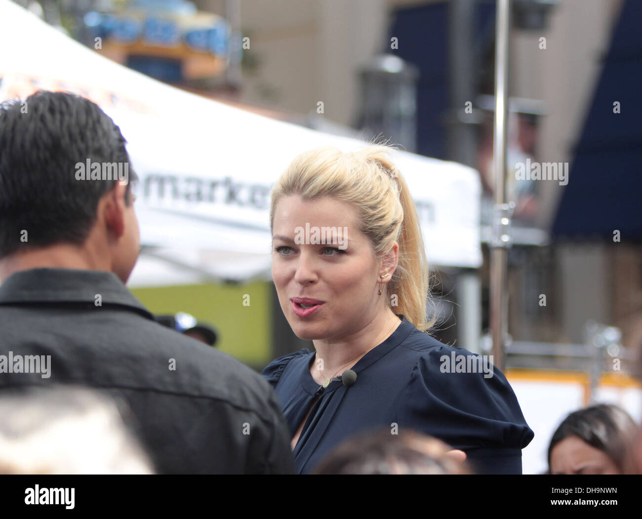 Amanda De Cadenet at Grove to appear on television show 'Extra ...
