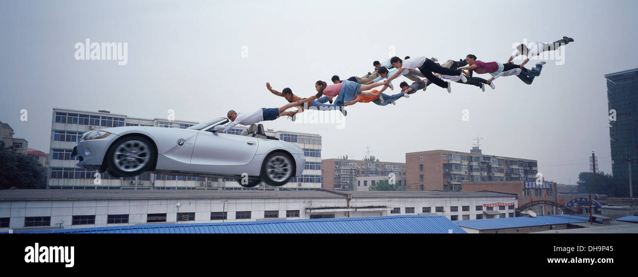 SUPER ACROBATIC ARTIST PHOTO-MAN Is it bird? Is it plane? No it's ...