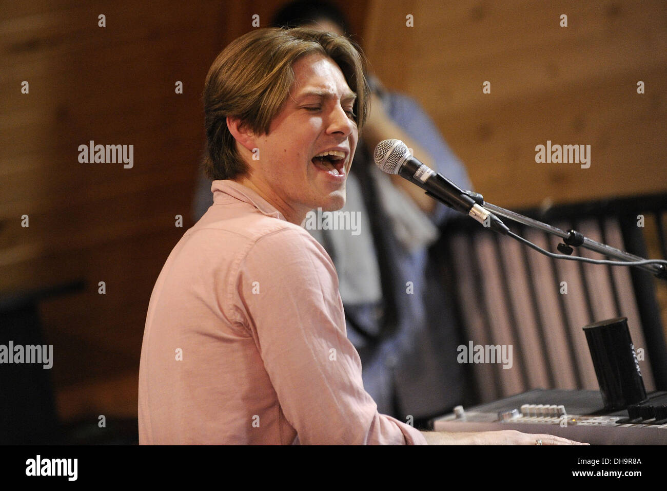 Hmv Canada Stock Photos & Hmv Canada Stock Images - Alamy