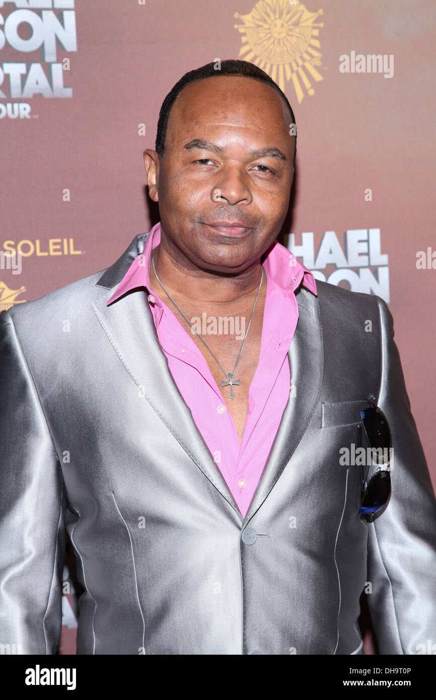 Jonathan Sugarfoot Moffett Cirque Du Soleil's Michael Jackson: Immortal ...