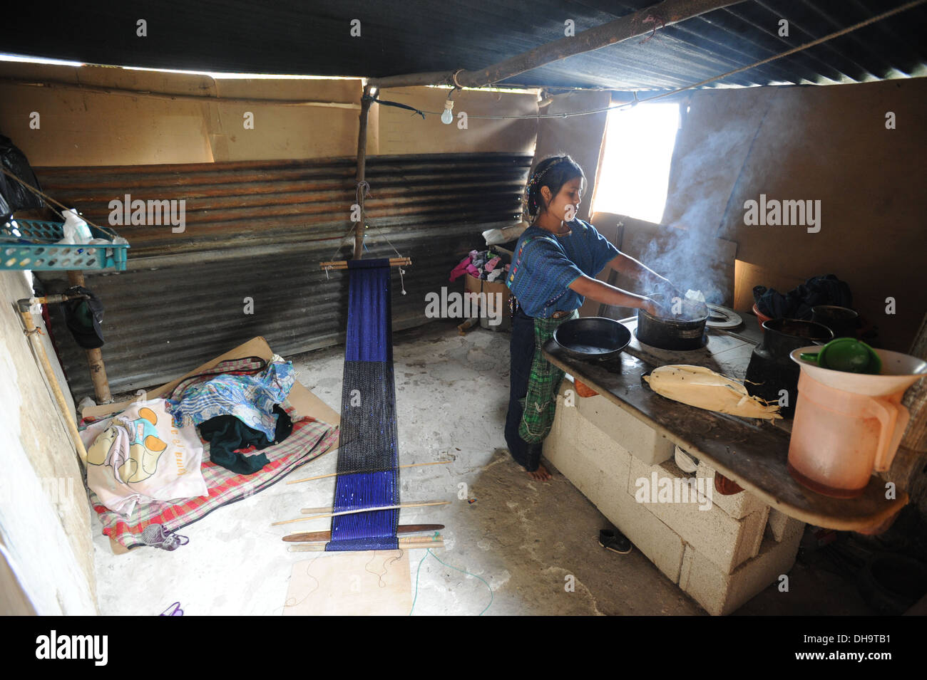 Poor living room hi-res stock photography and images - Alamy