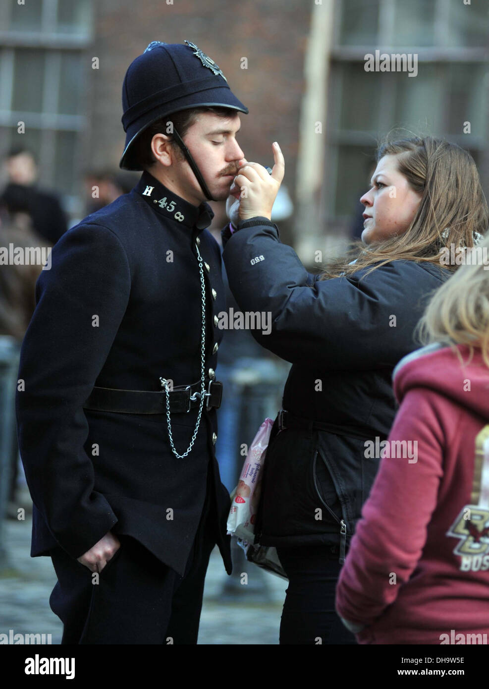 Atmosphere - Cast Filming of BBC's new drama 'Ripper Street' on streets ...