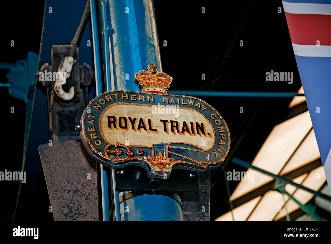 Train platform signage york uk hi-res stock photography and images - Alamy