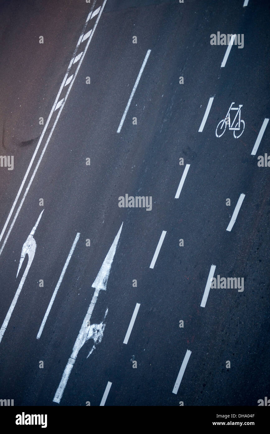 Escape route marking hi-res stock photography and images - Alamy