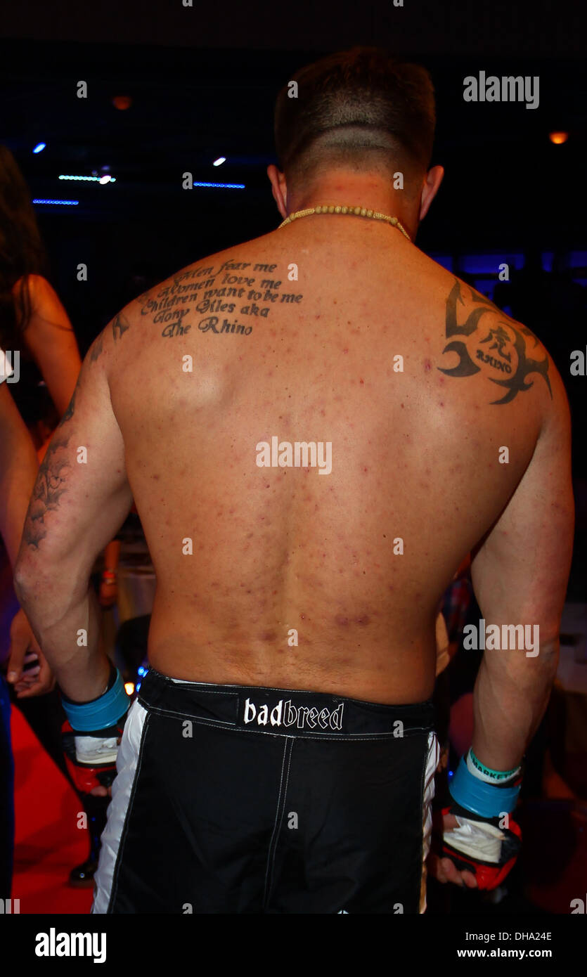 Tony Giles' back and tattoos A cage fighting match between Tony Giles ...