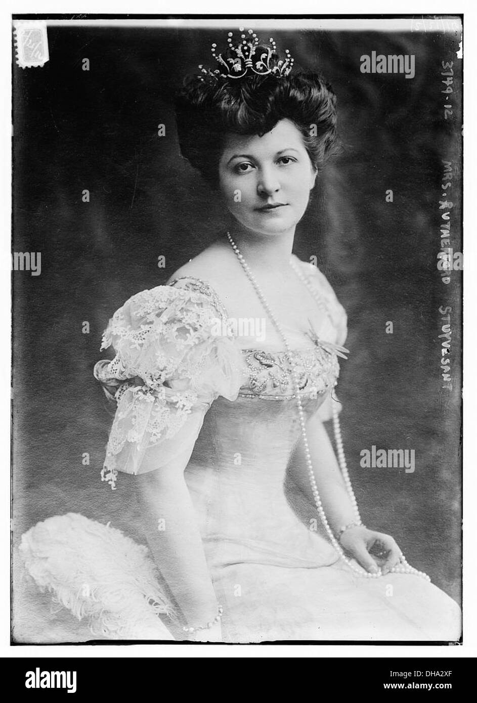 Stuyvesant Black and White Stock Photos & Images - Alamy