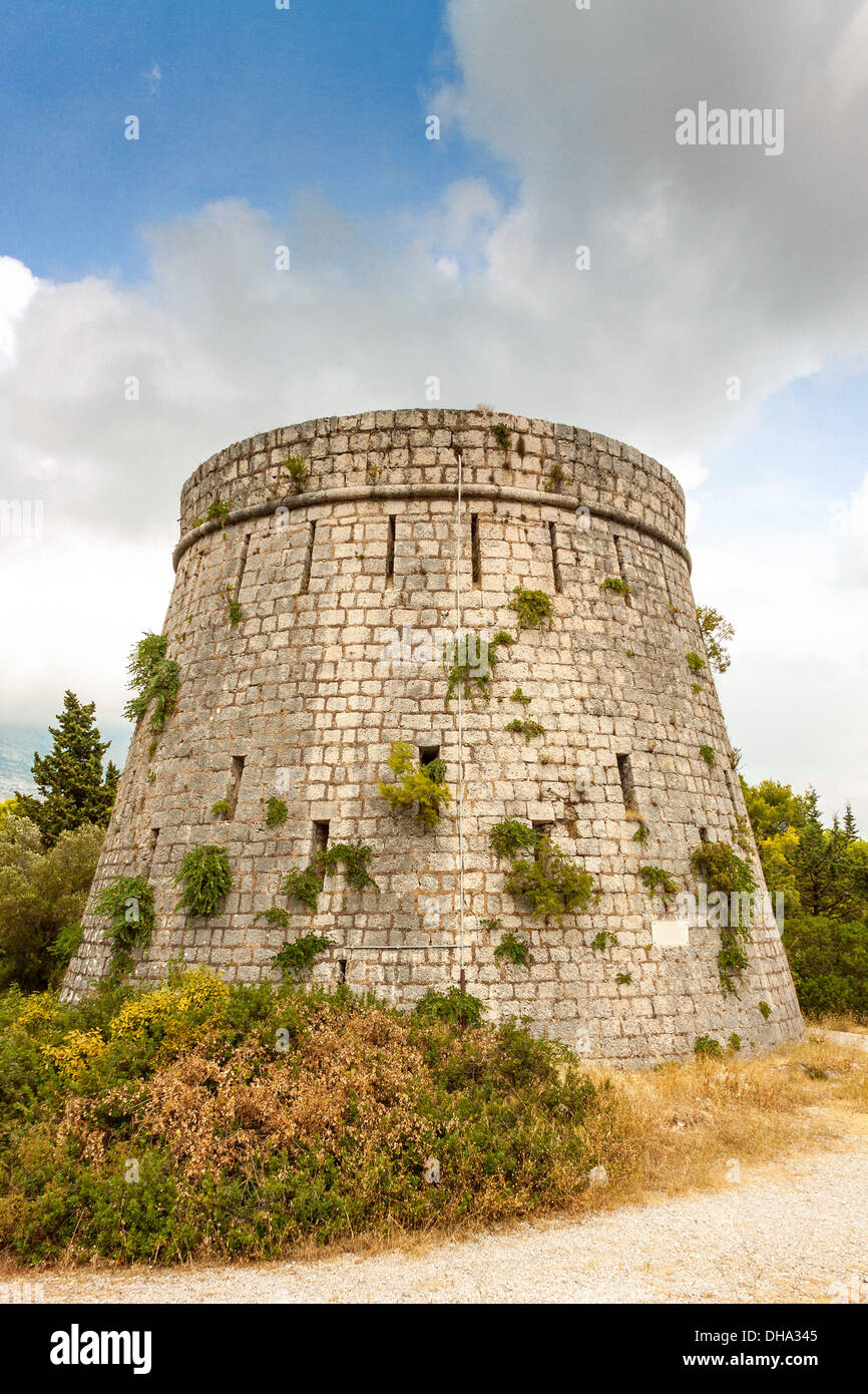 English tower hi-res stock photography and images - Alamy
