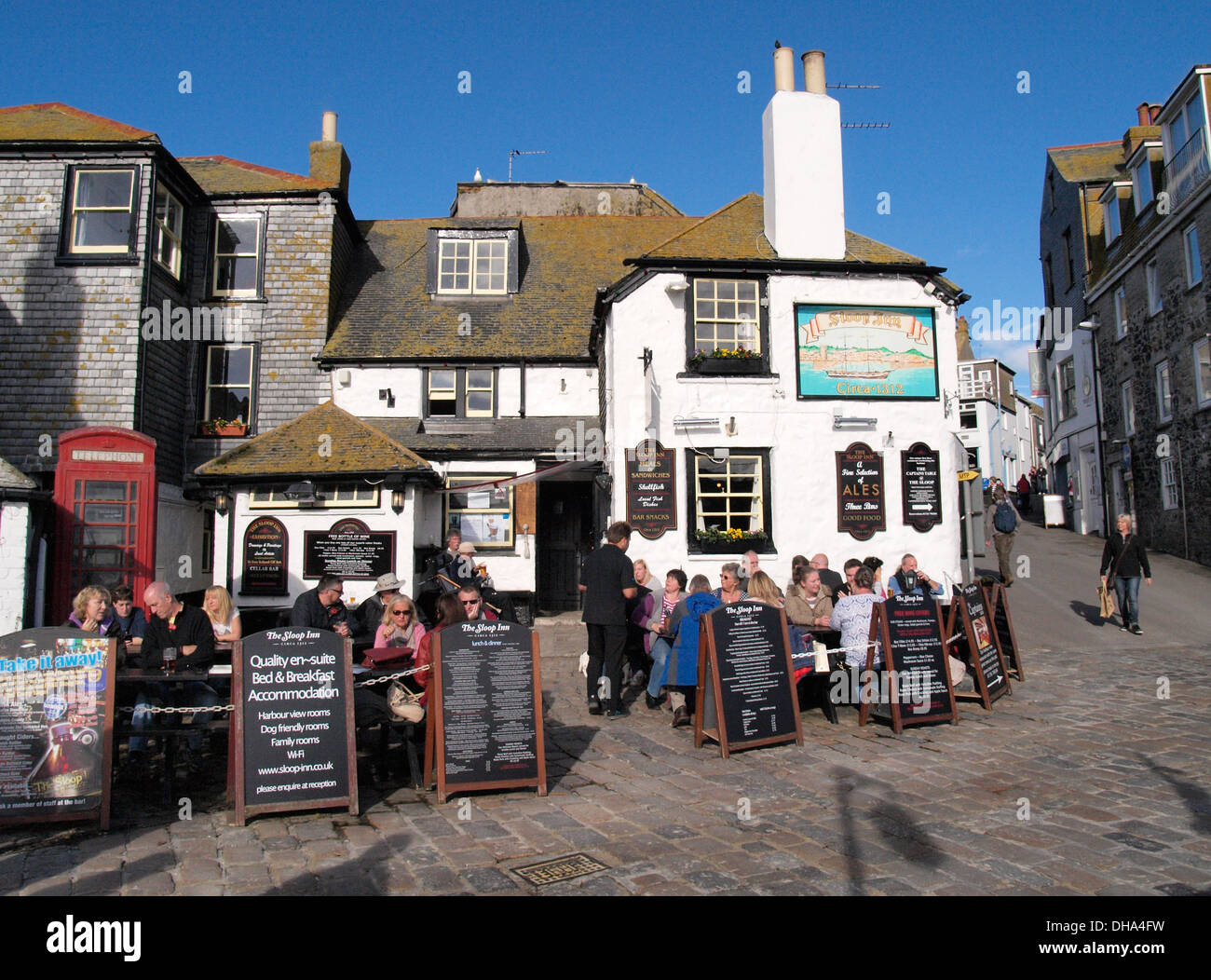 The Sloop Inn, St Ives Harbour, Cornwall, UK Stock Photo - Alamy