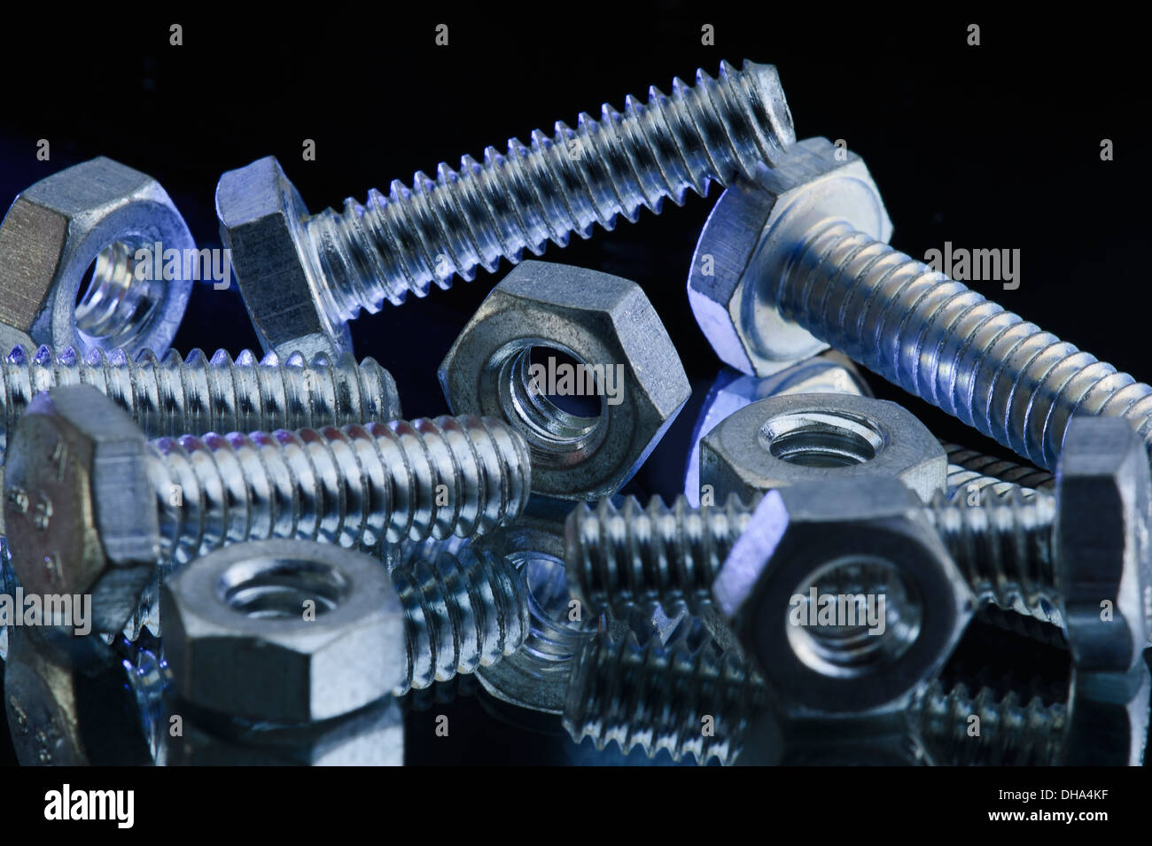 Silver screws hi-res stock photography and images - Alamy