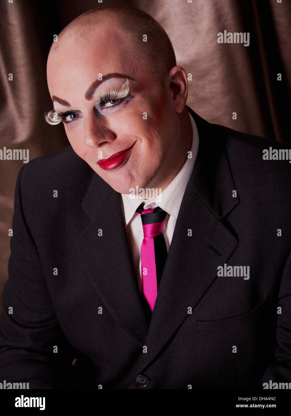 Androgyny half gender hi-res stock photography and images - Alamy