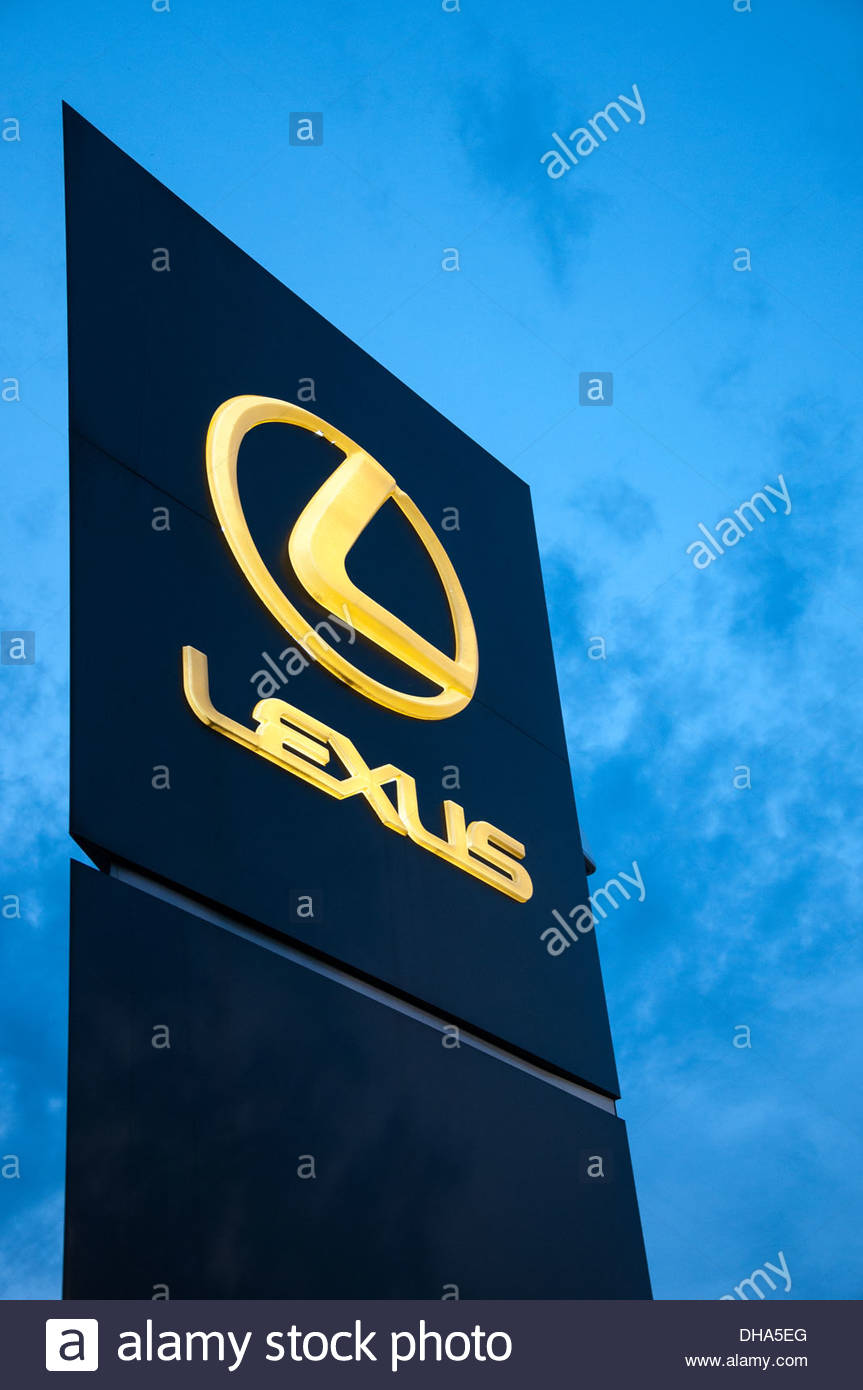 Lexus Sign Stock Photos & Lexus Sign Stock Images - Alamy