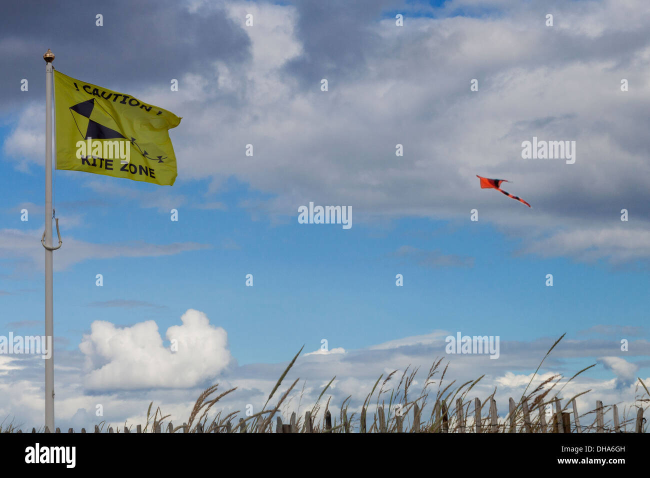 Flying kite scotland hi-res stock photography and images - Alamy