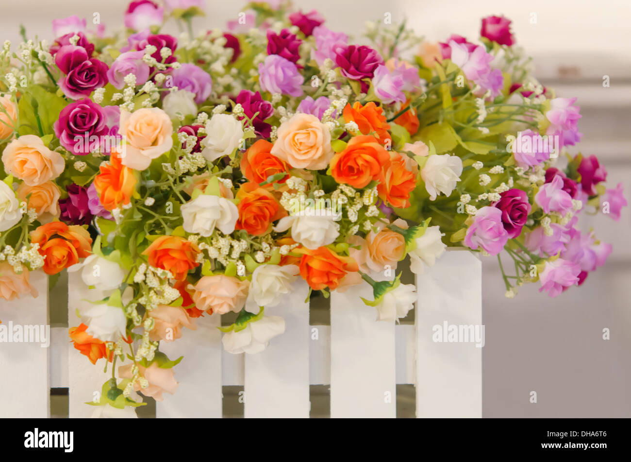Bouquet of plastic roses Stock Photo - Alamy