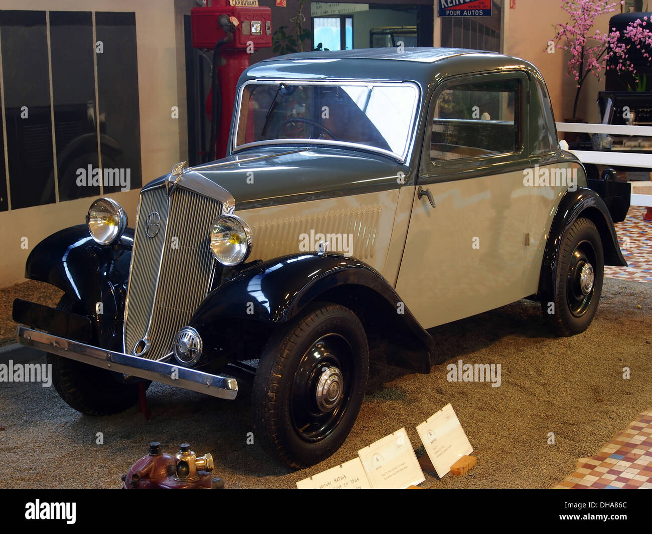The 1934 Mathis T Y 4CV is a two-seater car with a 4-cylinder engine ...