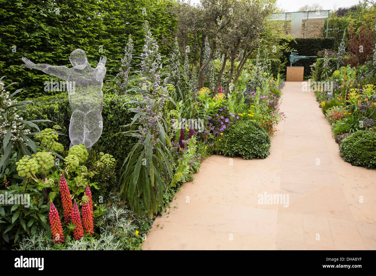 Chelsea Flower Show 2013, Arthritis research UK, Designer Chris ...