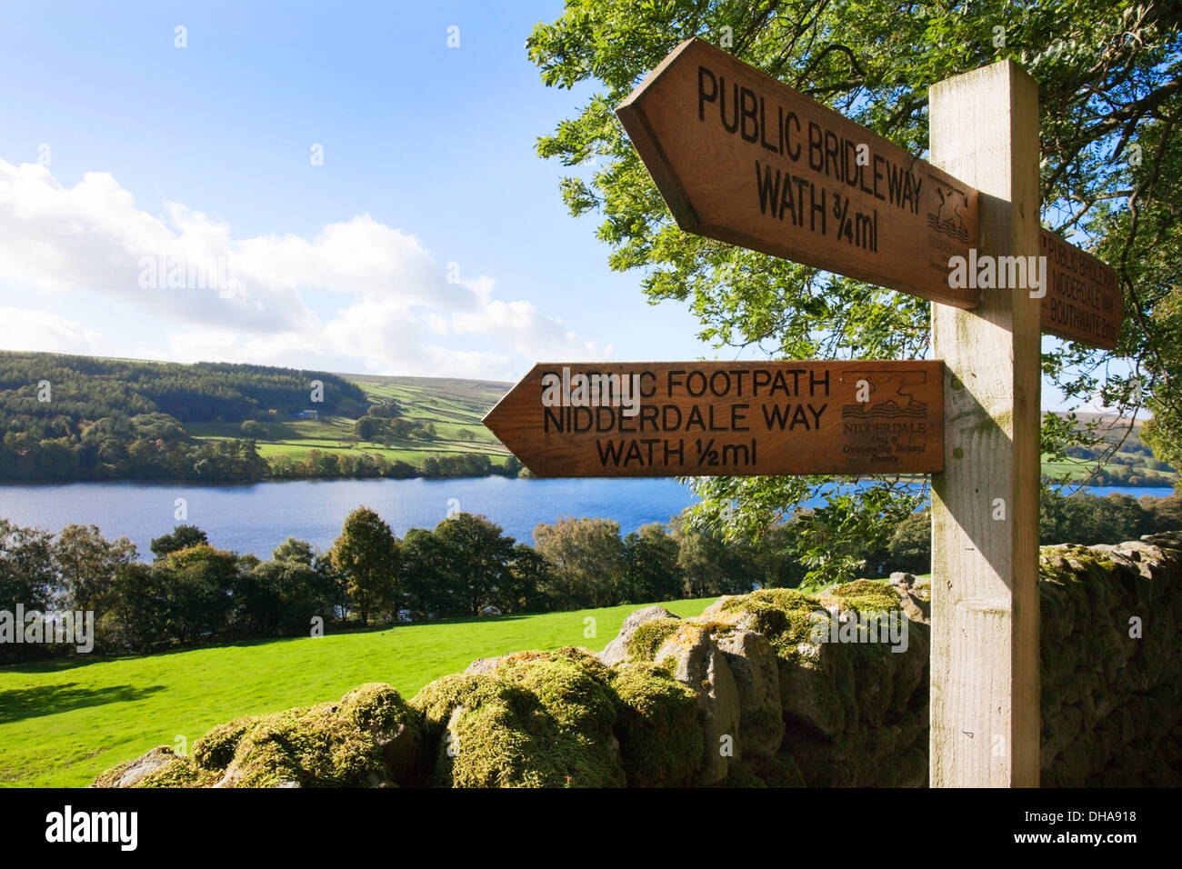 Nidderdale way sign hi-res stock photography and images - Alamy