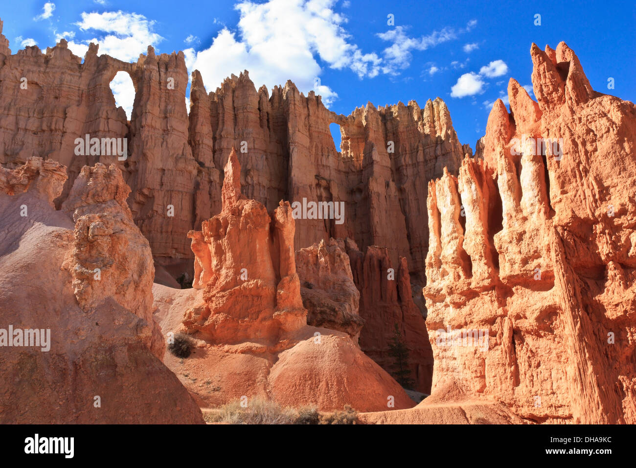 Bryce canyon wall of windows hi-res stock photography and images - Alamy