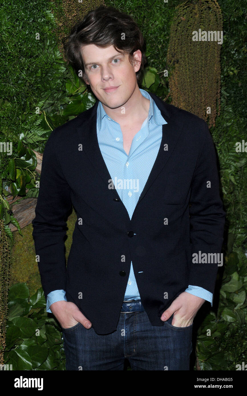 Wes Gordon 2012 Bid to Save Earth: Green Auction at Rackefeller Centre ...