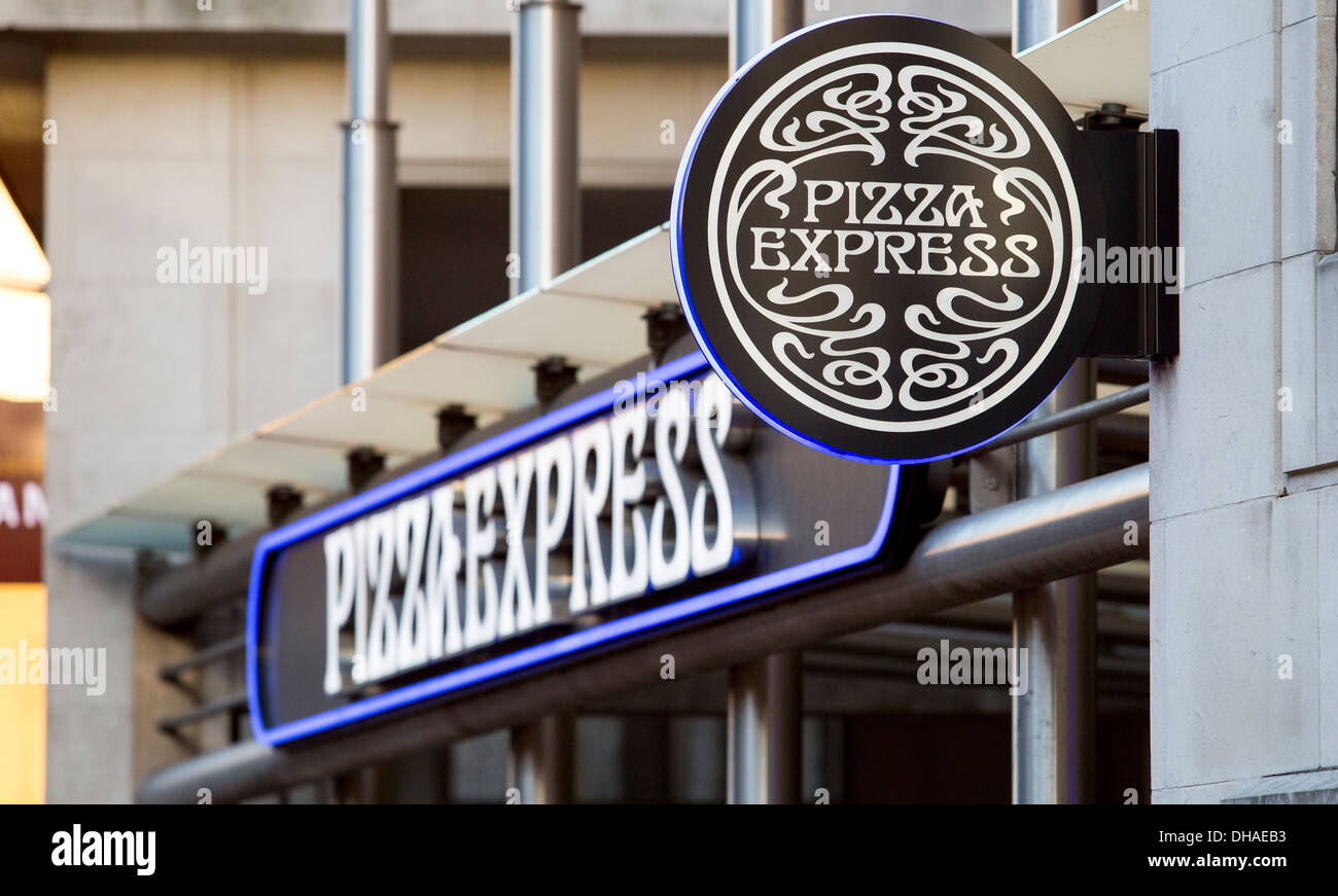 Pizza express store uk hi-res stock photography and images - Alamy