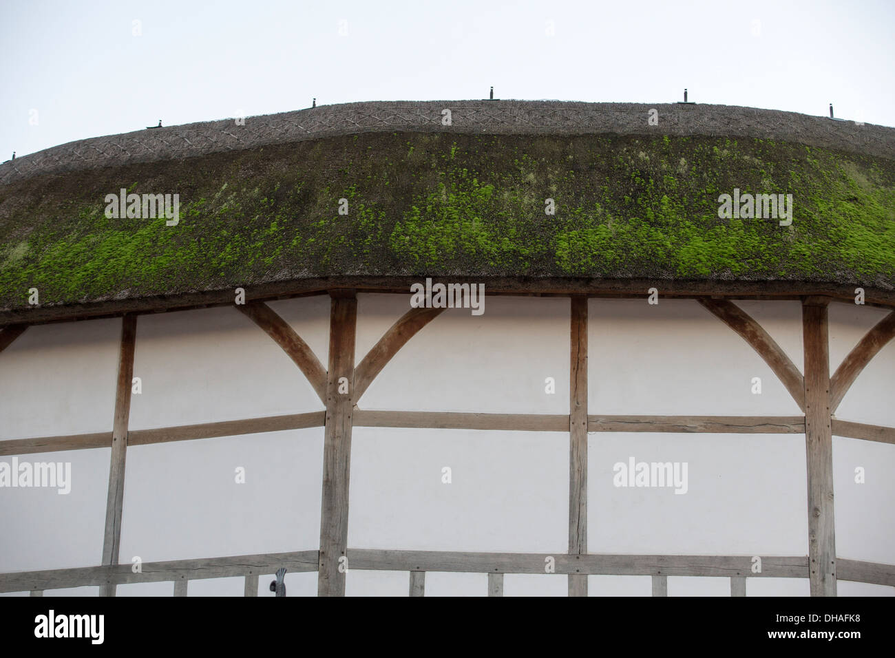 04/11/2013 Shakespeare's Globe, roof. London, UK Stock Photo - Alamy