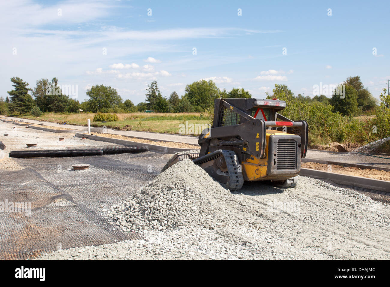 Excavator working construction new hi-res stock photography and images ...