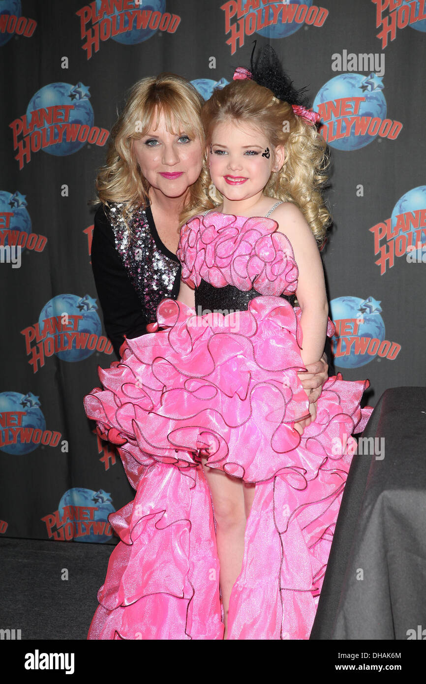 Mickie Wood and Eden Wood Child Pagent contestant and star of 'Tantrums ...