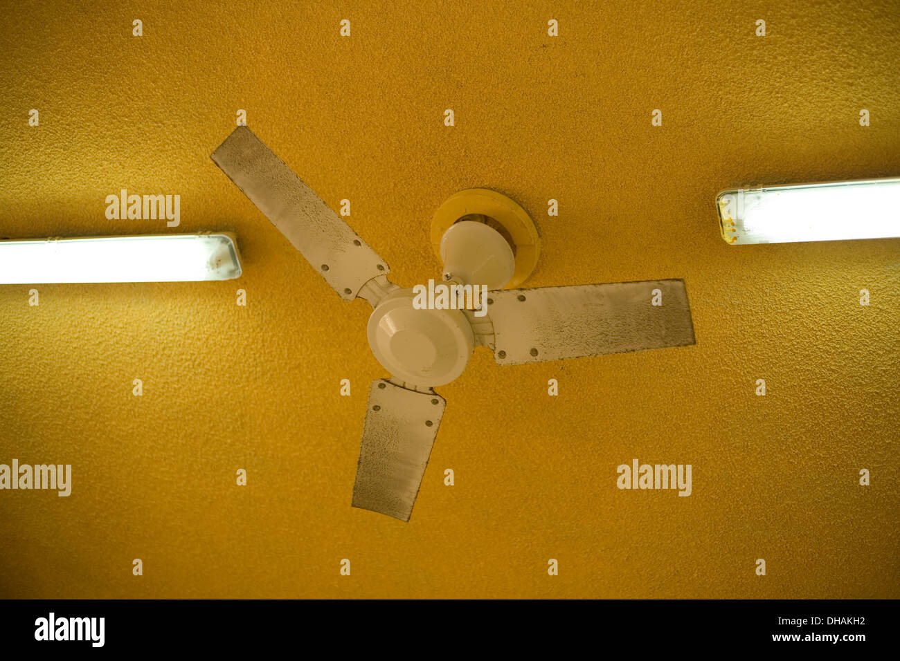 Hot air fan hi-res stock photography and images - Alamy