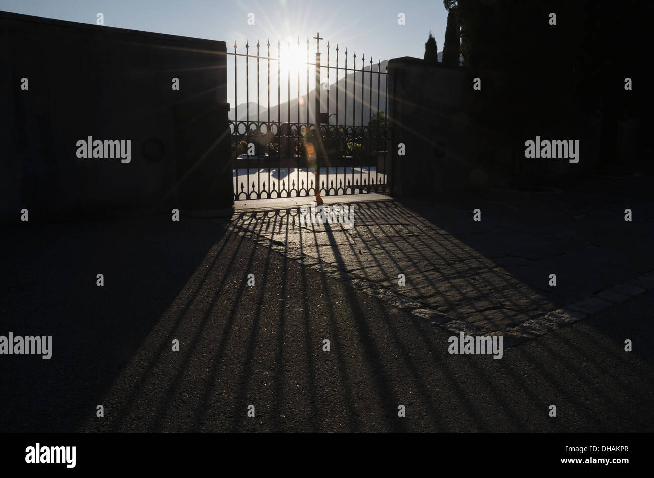 Sunshine through metal gate hi-res stock photography and images - Alamy