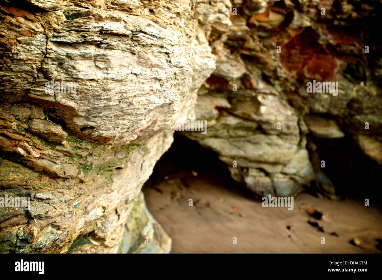 Coastal cave hi-res stock photography and images - Alamy