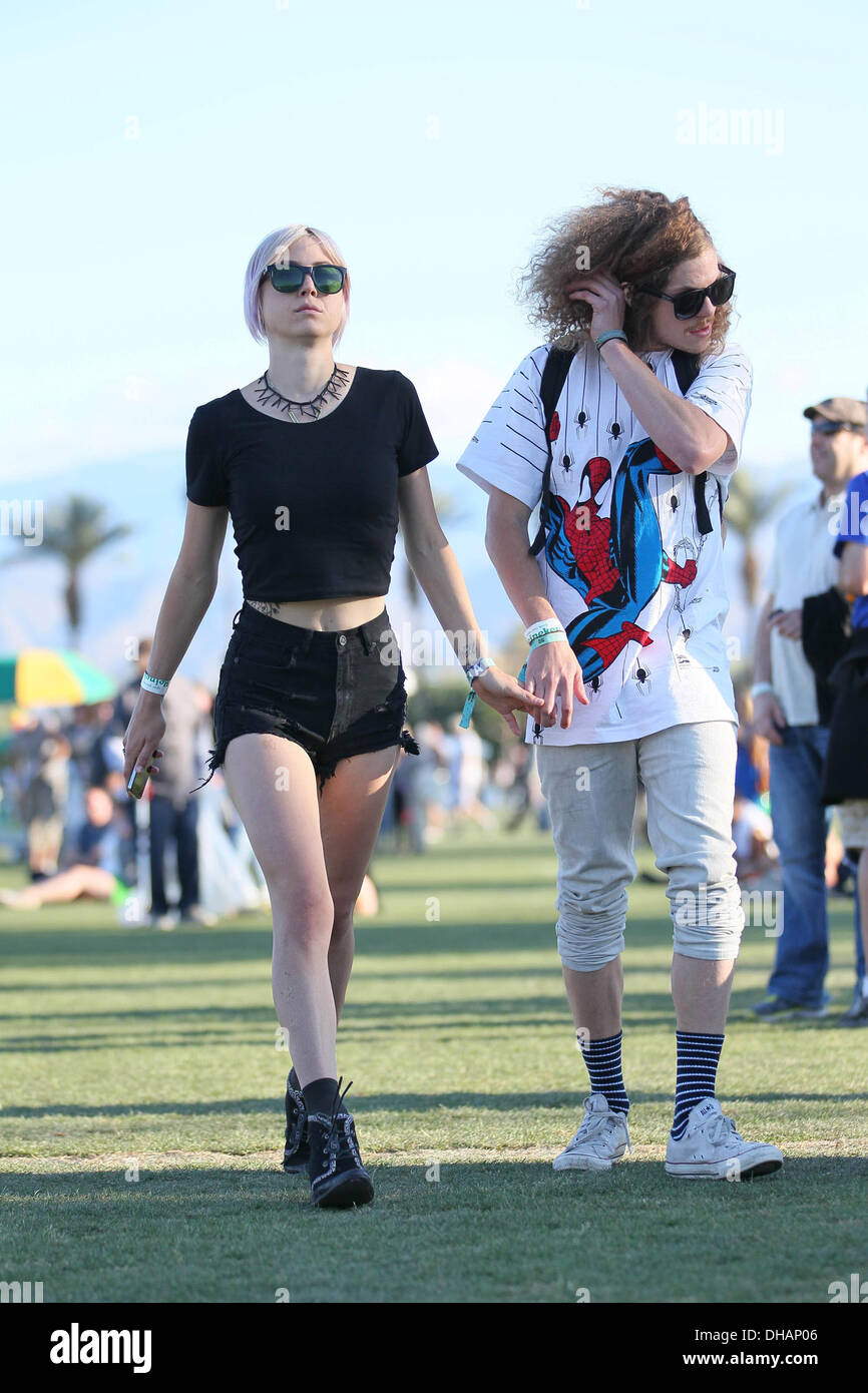 Workaholics star Blake Anderson and girlfriend Rachel Finley ...