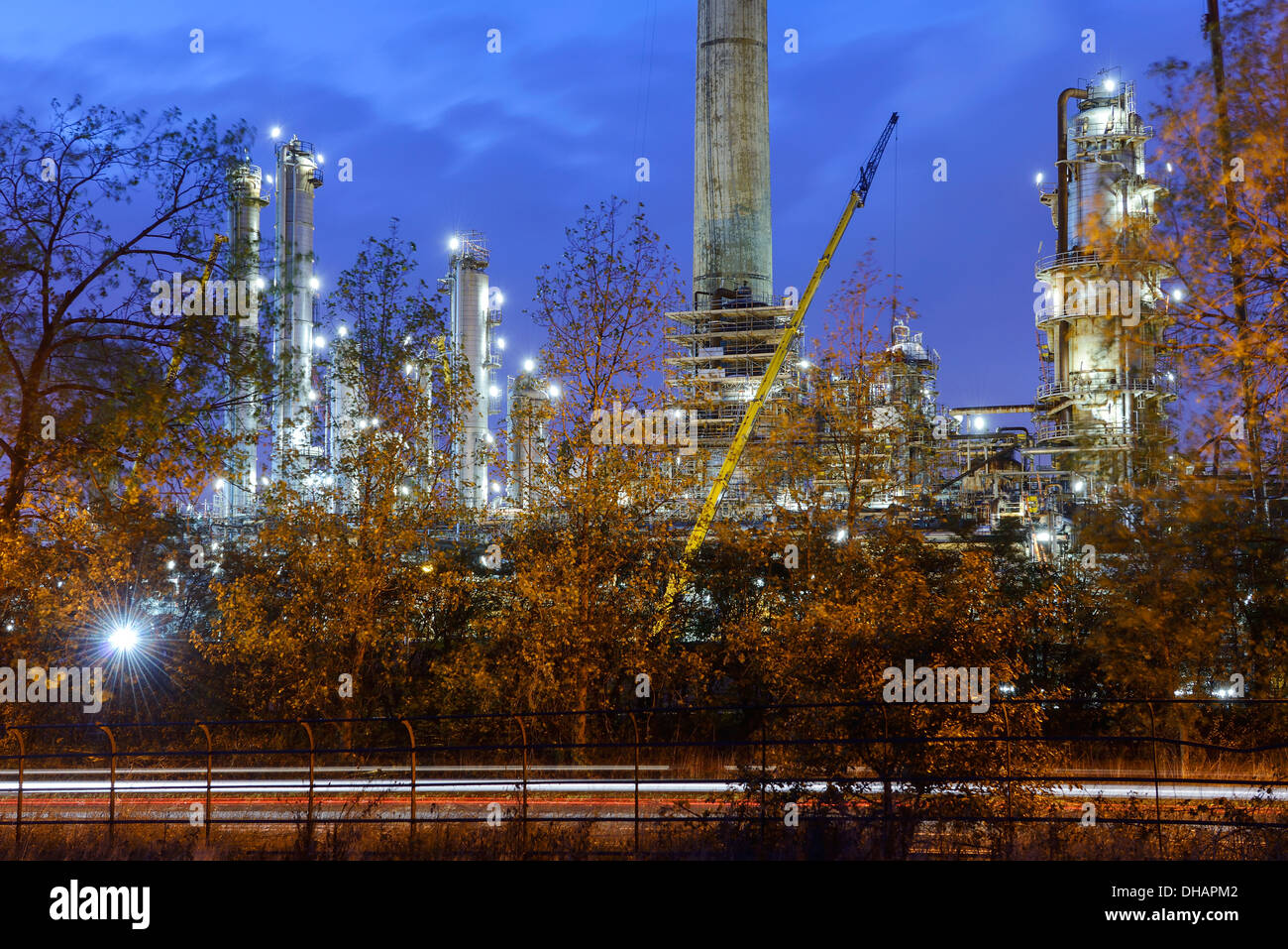 Oil refinery factory night hi-res stock photography and images - Alamy