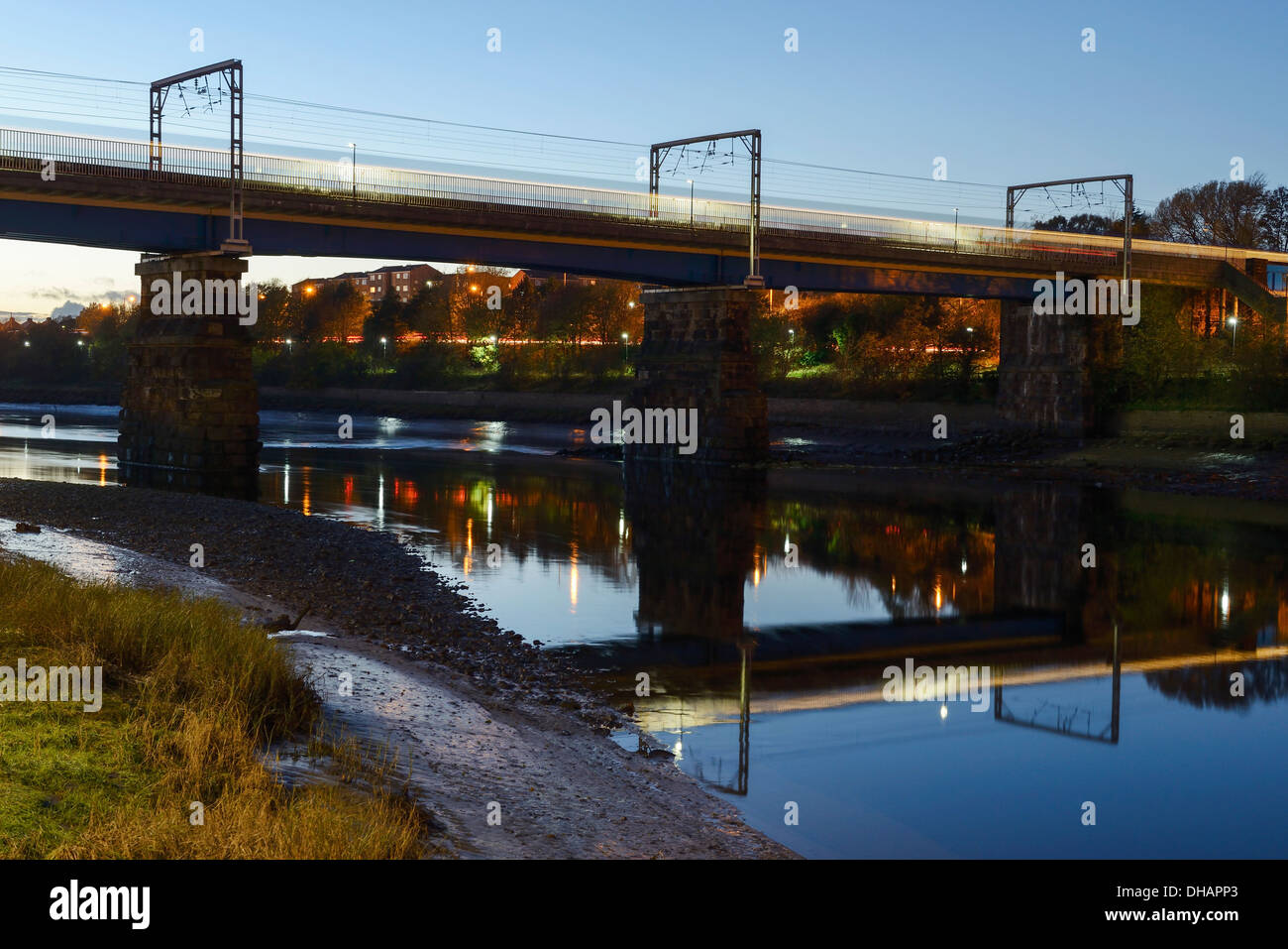 Railway bridge hi-res stock photography and images - Alamy