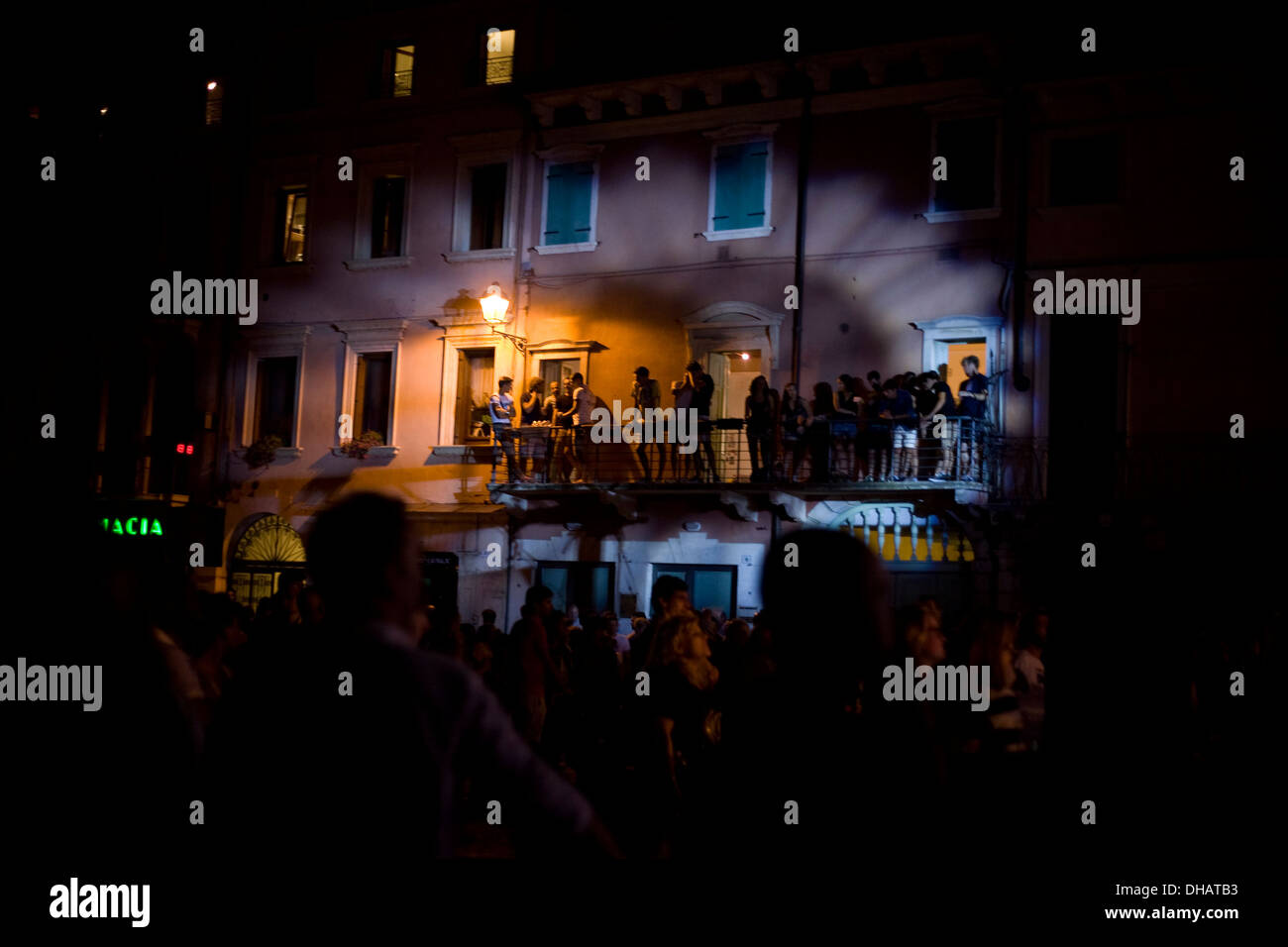 Party atmosphere hi-res stock photography and images - Alamy