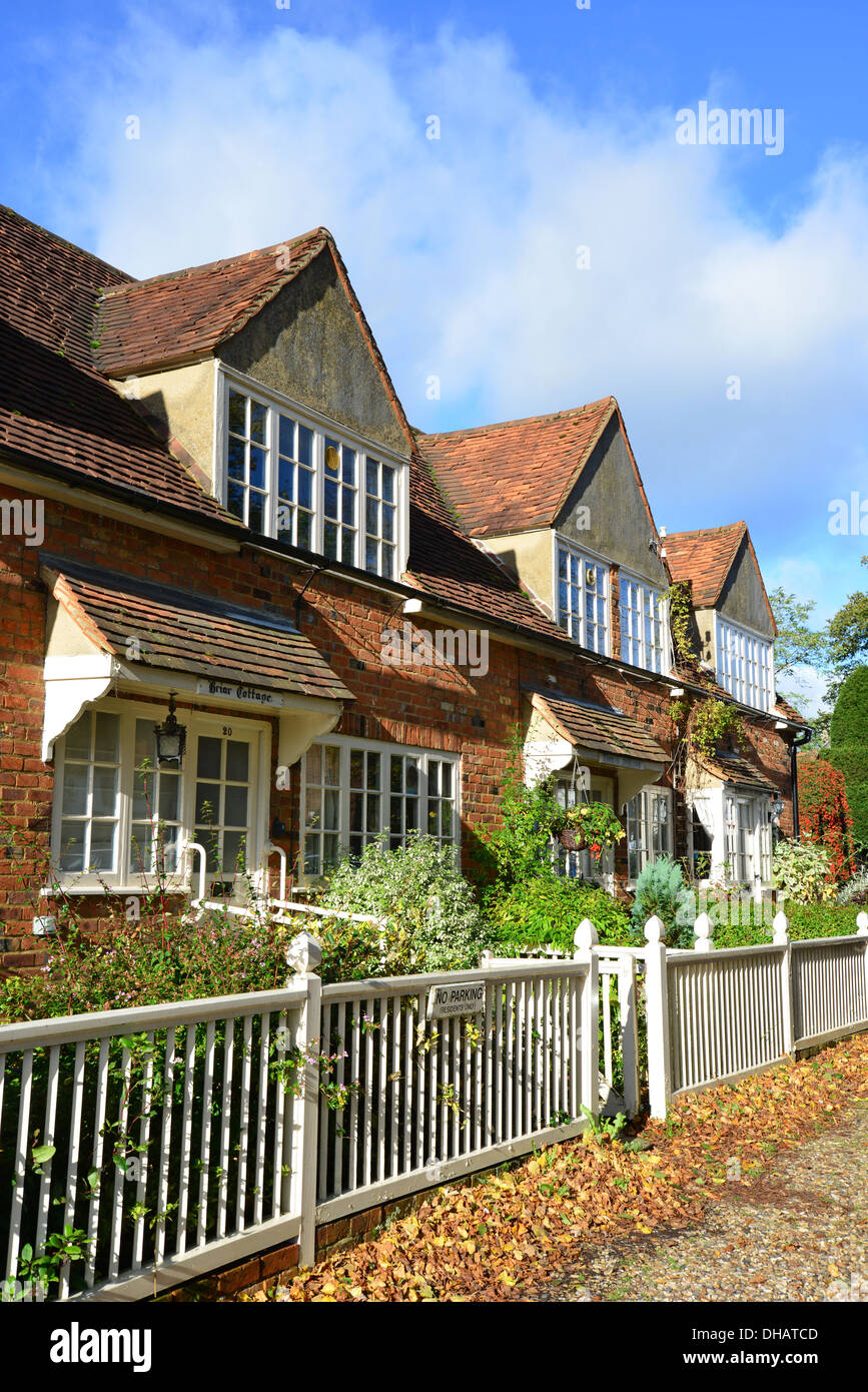 Period cottages in Windsor End, Old Beaconsfield, Buckinghamshire ...