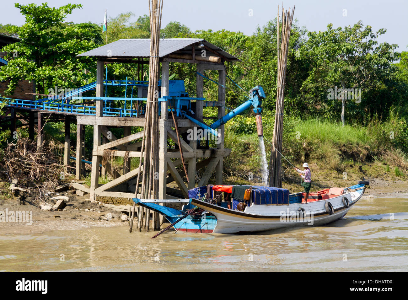 Ship construction wood tree hi-res stock photography and images - Alamy