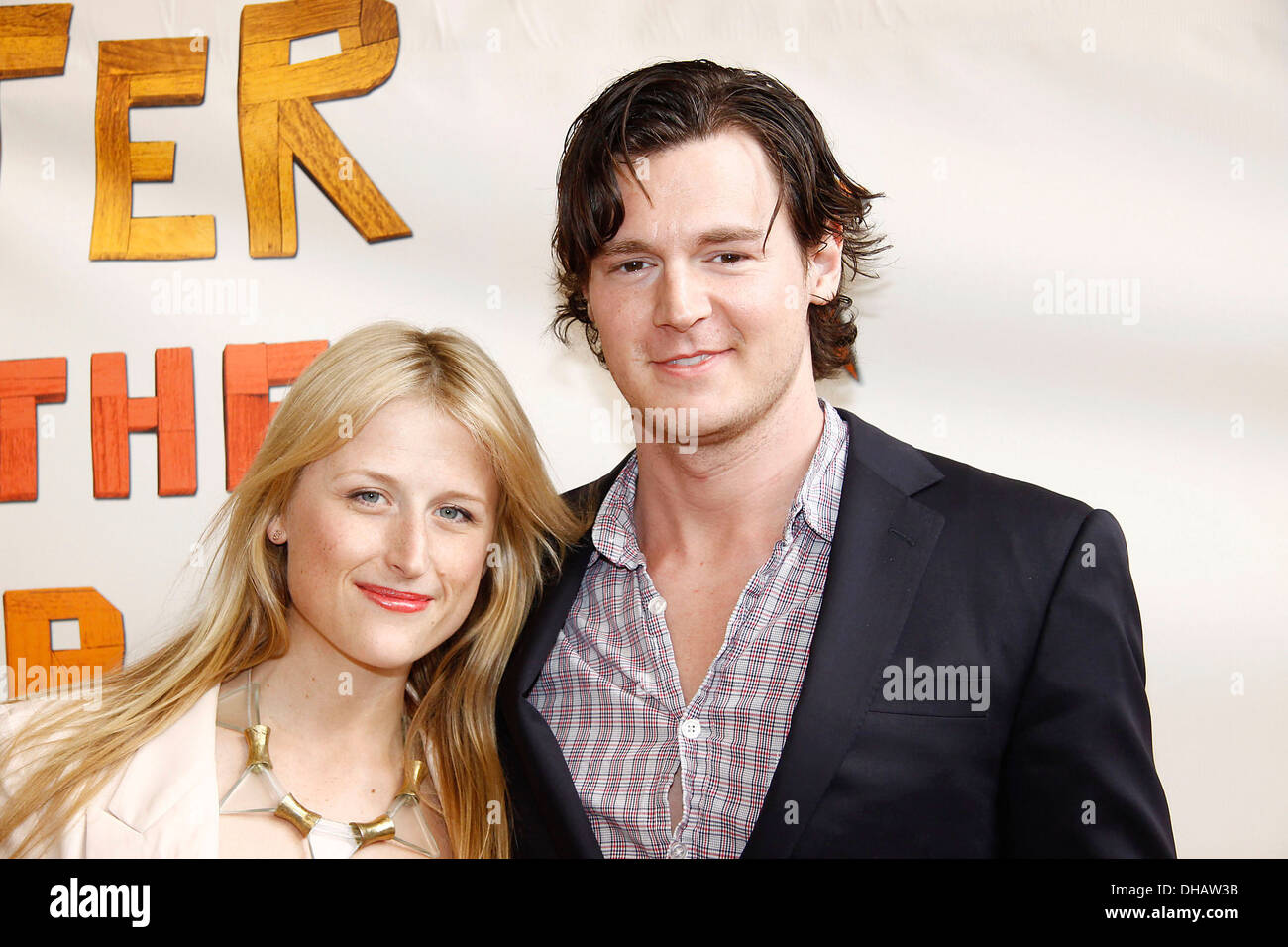 Mamie gummer and benjamin walker hi-res stock photography and images ...