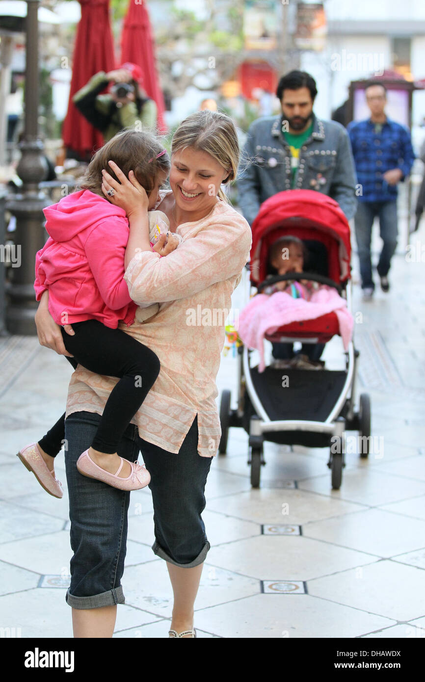 Jodie Sweetin and her boyfriend Morty Coyle shopping at Grove with ...