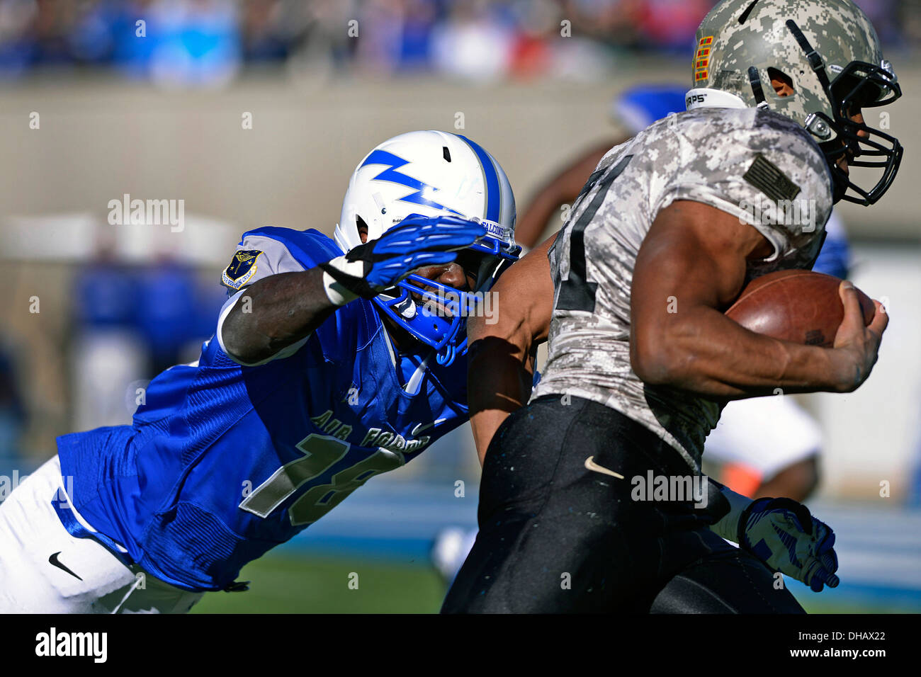 Falcon line backer reggie barnes hi-res stock photography and images ...
